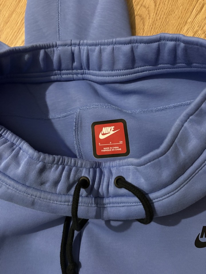 Nike Tech Fleece Polar/Black Tracksuit Size XS Hoodie, S Joggers New ...