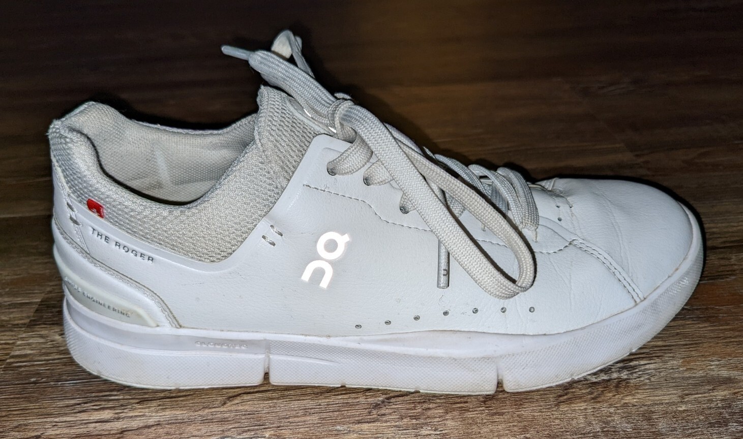 On Cloud ON The Roger Advantage womens all white leat… - Gem