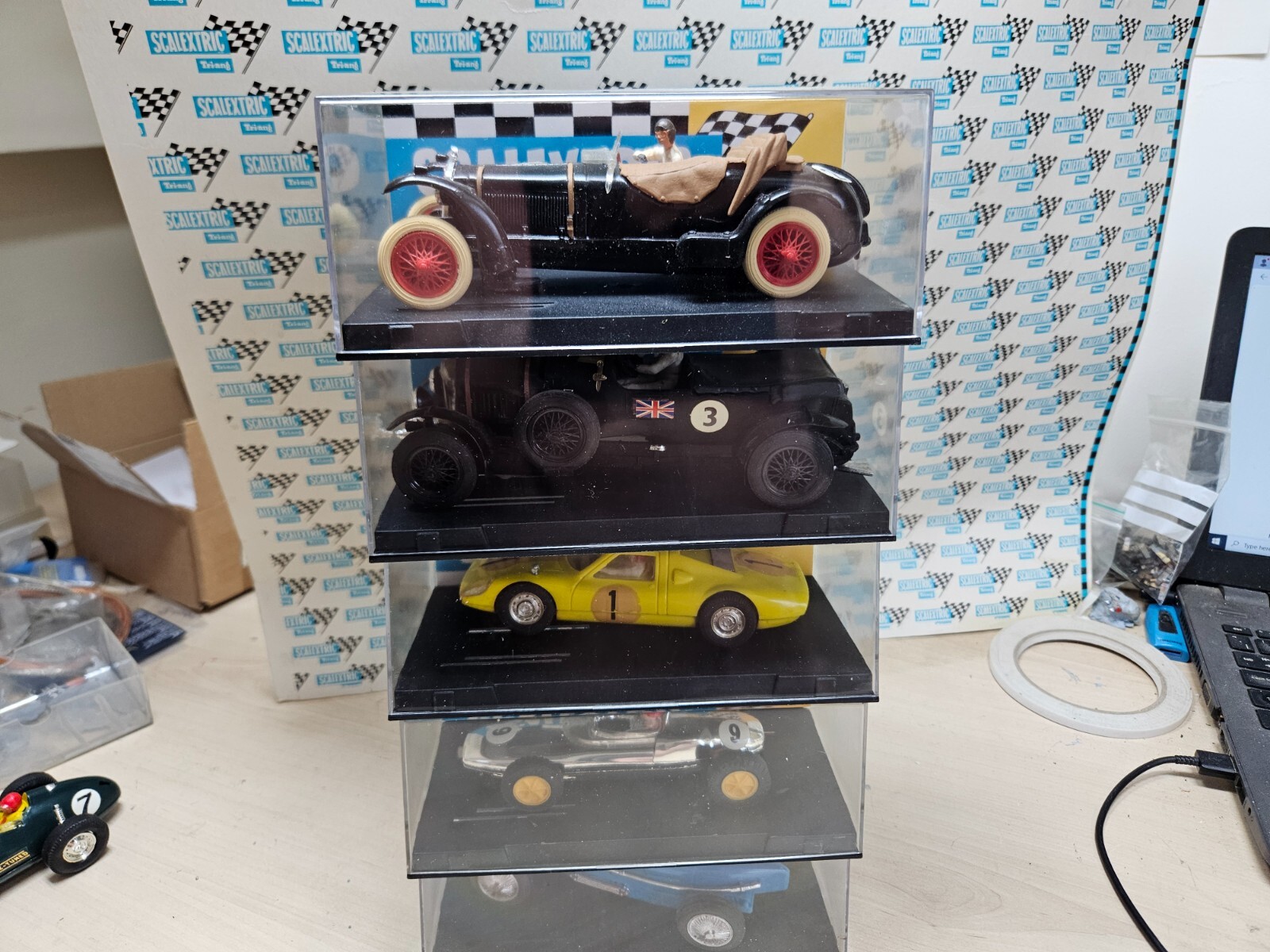 BRAND NEW PRODUCT SCALEXTRIC SLOT CAR DISPLAY BOX X 5 WITH REVISED ...