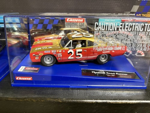 Carrera Digital 1/32 Slot Car. Plymouth Road Runner # 25 Carrera ...
