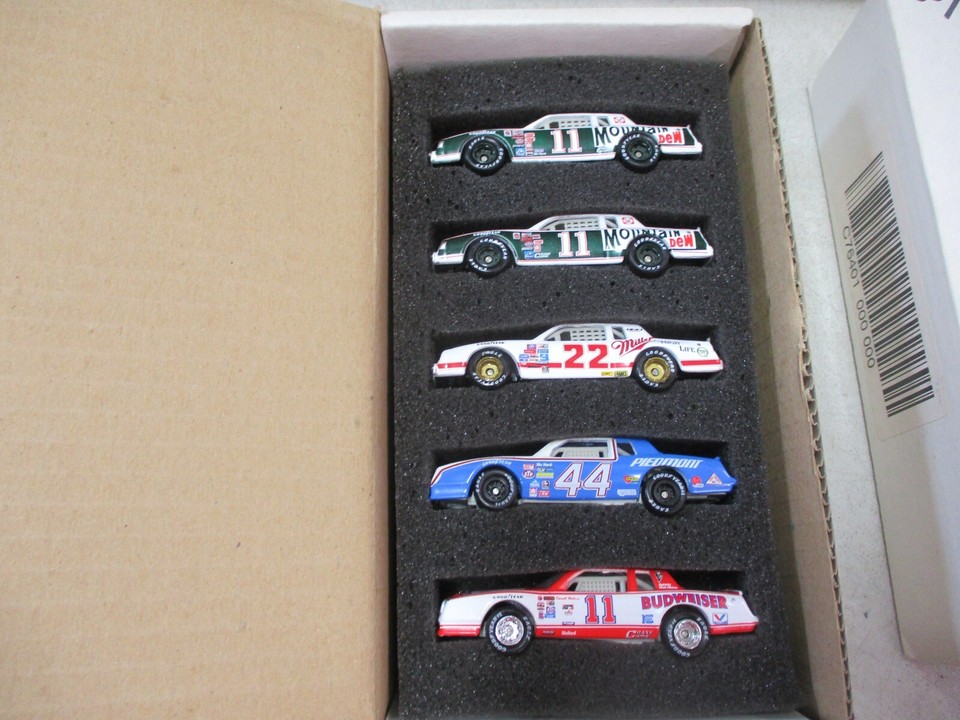 QVC 25 Years of Winston Cup Champions 1971-2000 1/64 with Case | eBay