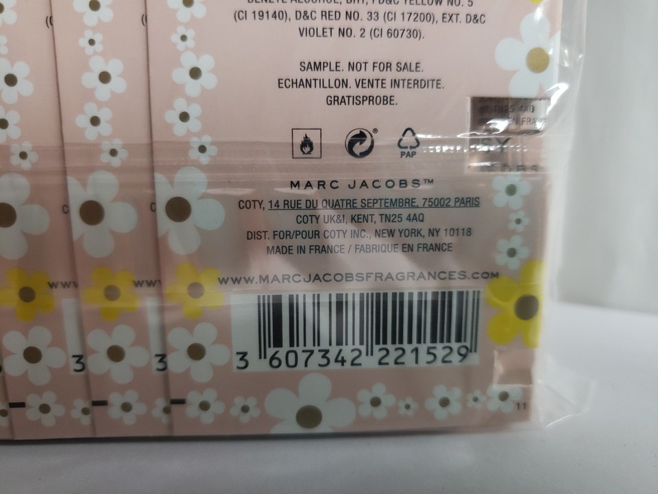 Marc Jacobs Daisy Eau so Fresh EDT For Women Perfume Spray GET 12 ...