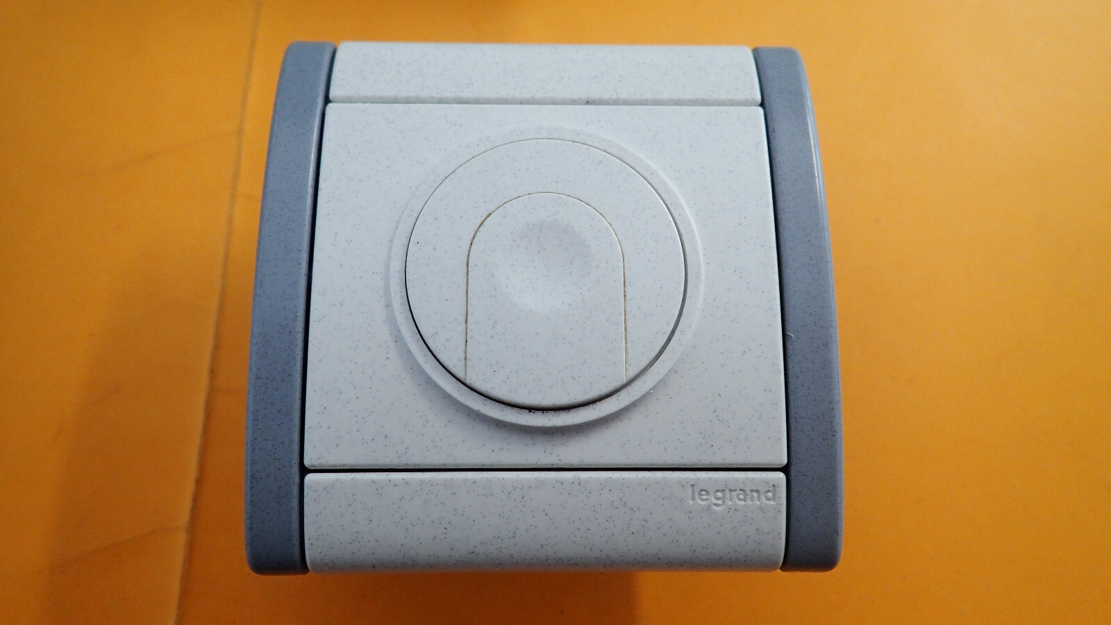 Legrand Sagane 84135 d’occasion