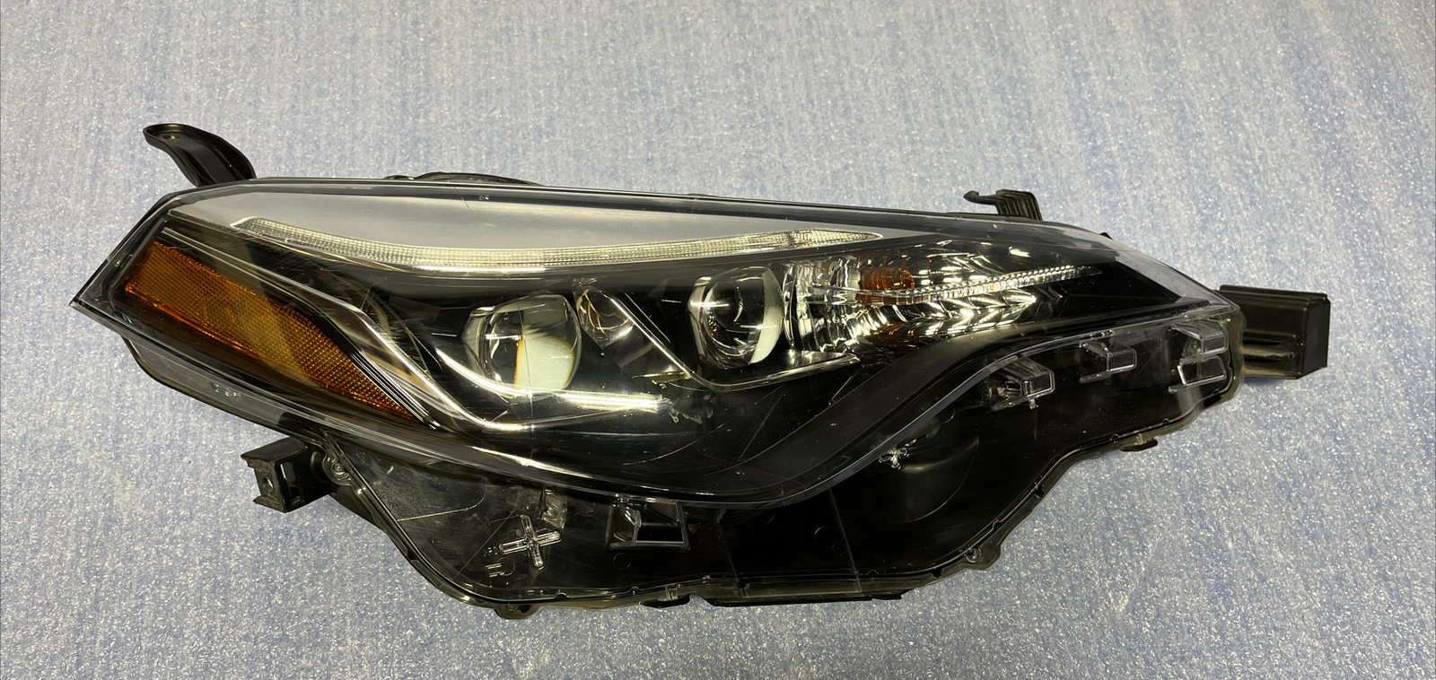 2017-2019 Toyota Corolla Bi-LED Right Passenger Headlight Lamp OEM ...
