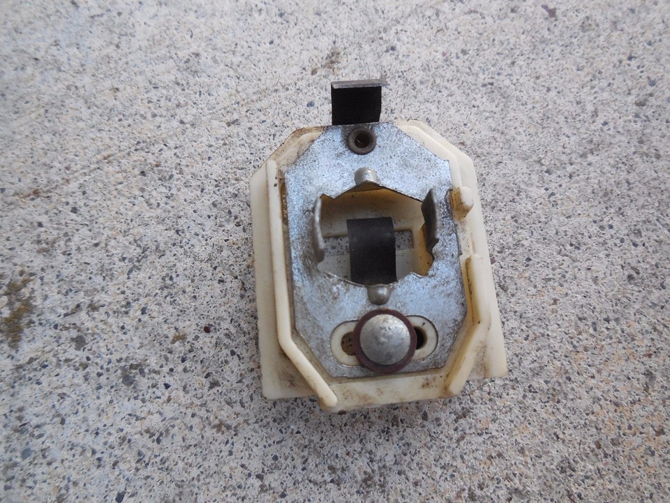 Porsche 911 / 912 Bulb Holder ( Single Socket ) # 6 C#102 | eBay