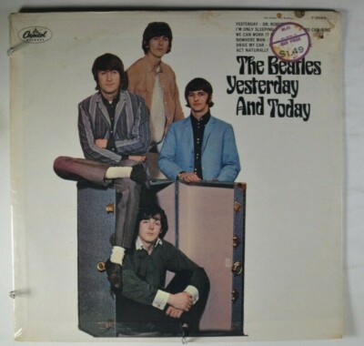 THE BEATLES Yesterday and Today ROCK LP CAPITOL MONO T 2553 TRUNK ...