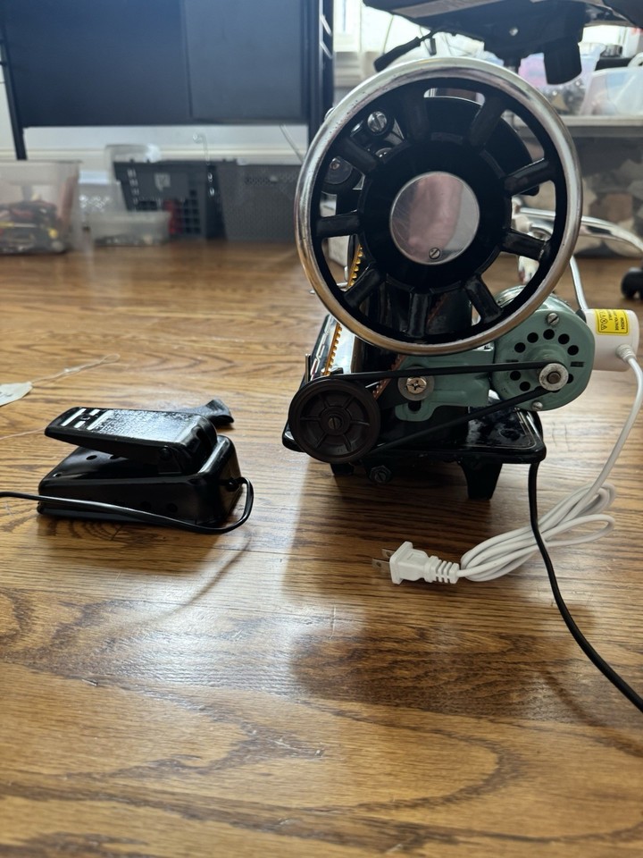 Restored Commander Sewing Machine. High Torque Reduction Pulley ...