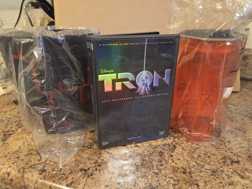 TRON : Ares Popcorn Bucket + Cup Light Up LED + Tron DVD 1982 | eBay