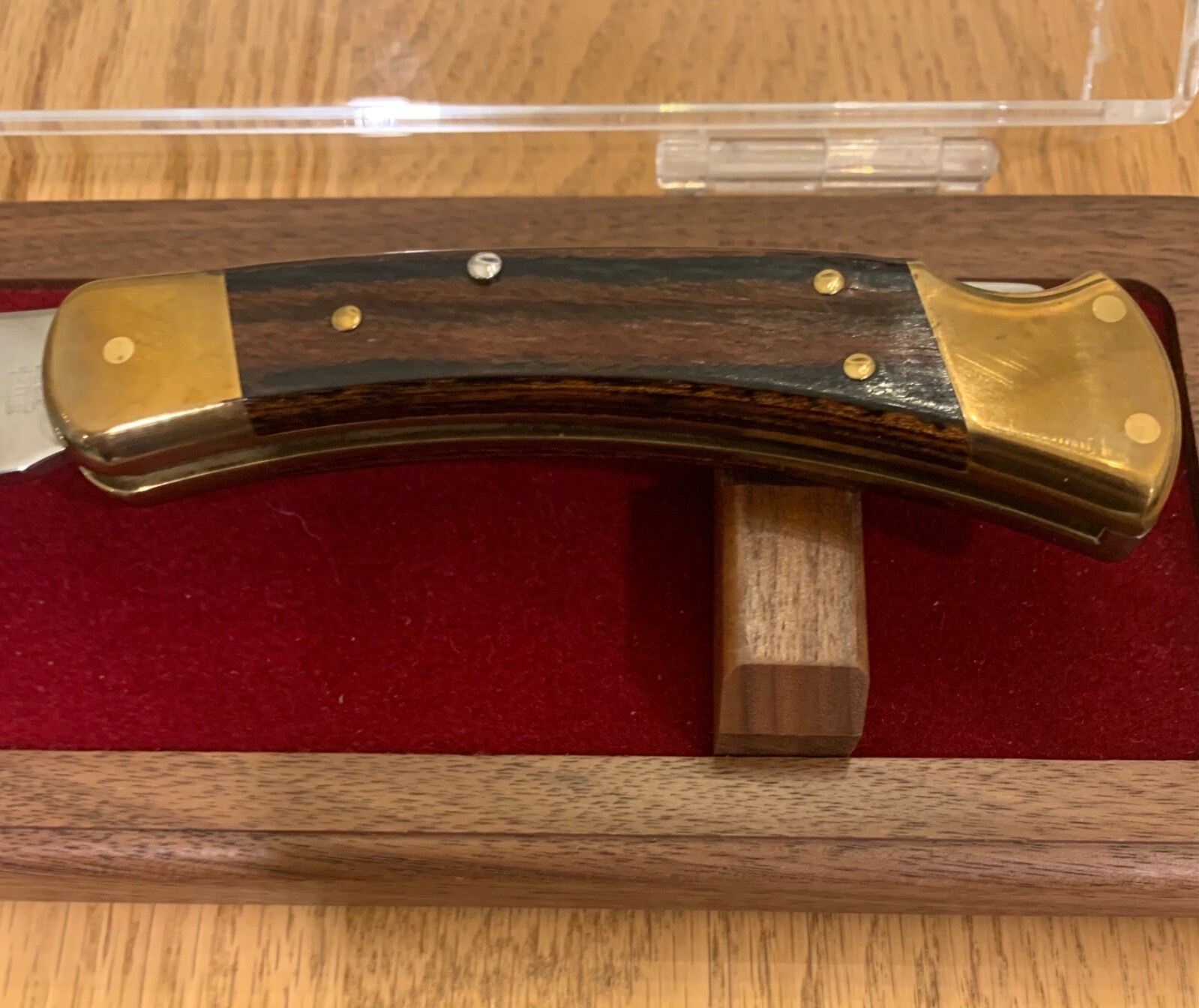 BUCK WILLIAM DANFORTH PURINA 110 KNIFE NEVER USED IN DISPLAY CASE | eBay