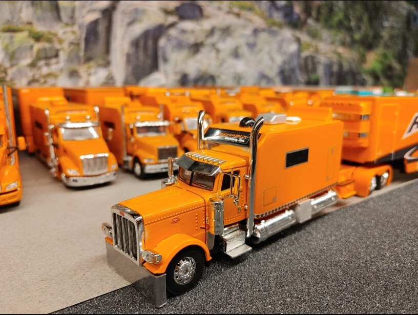 1/64 DCP Custom Built To Order Reliable Carriers Big Bunk🇺🇲 | eBay