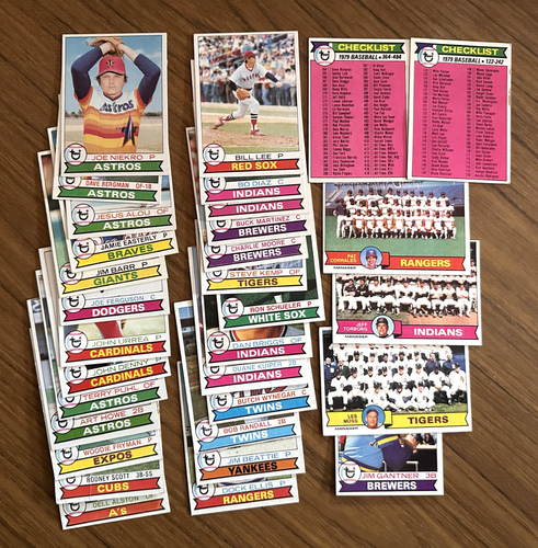 1979 TOPPS BASEBALL CARD LOT OF 32 with 2 checklists and 3 team cards ...