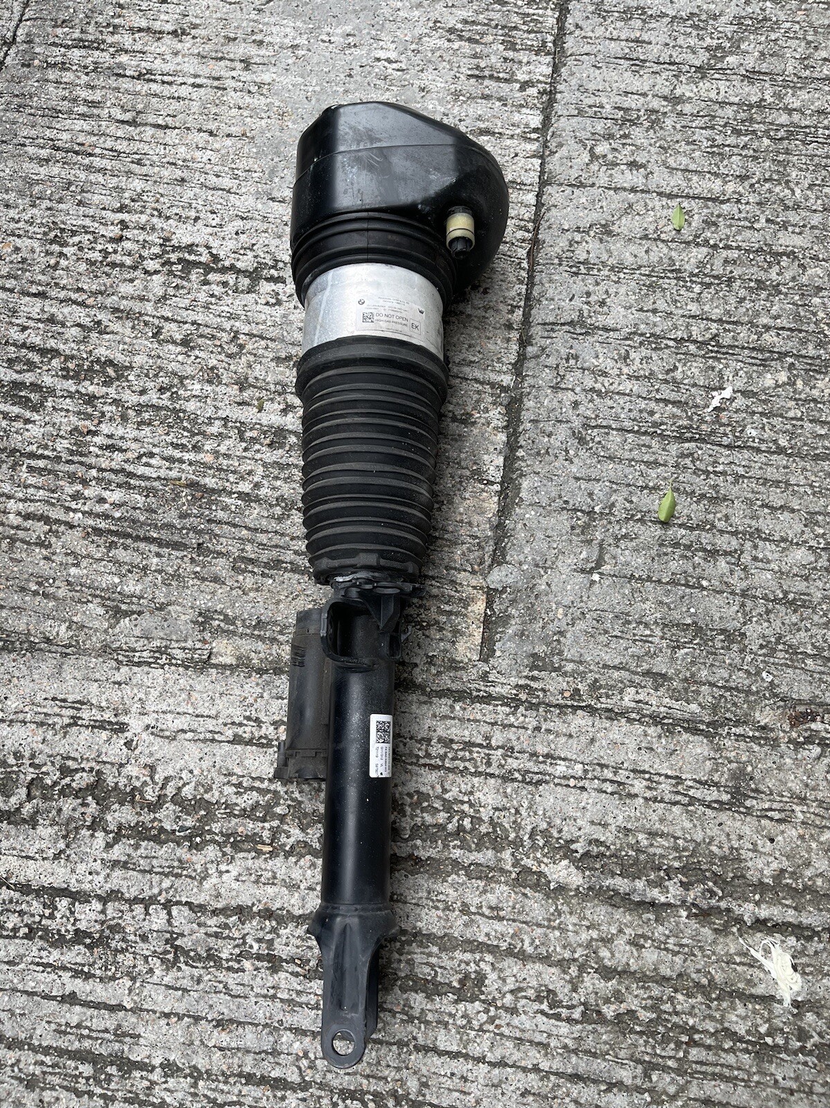 2016-2019 BMW 750I G12 LEFT FRONT AIR SPRING STRUT SHOCK GENUINE BMW ...