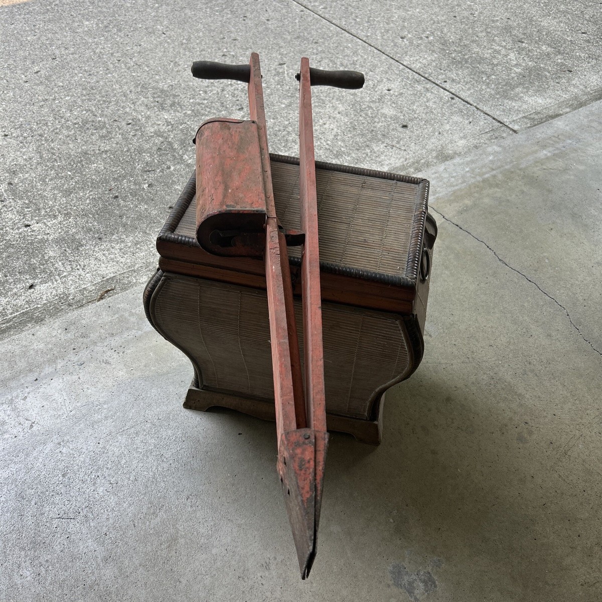 Antique Seedling Planter Vegetable Seedling Planter