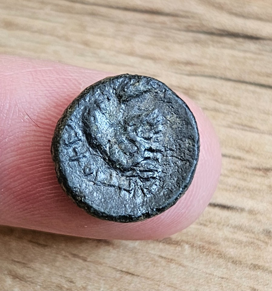 Ancient greek bronze coin , UNIDENTIFIED 3rd century BC -4.45 G. | eBay