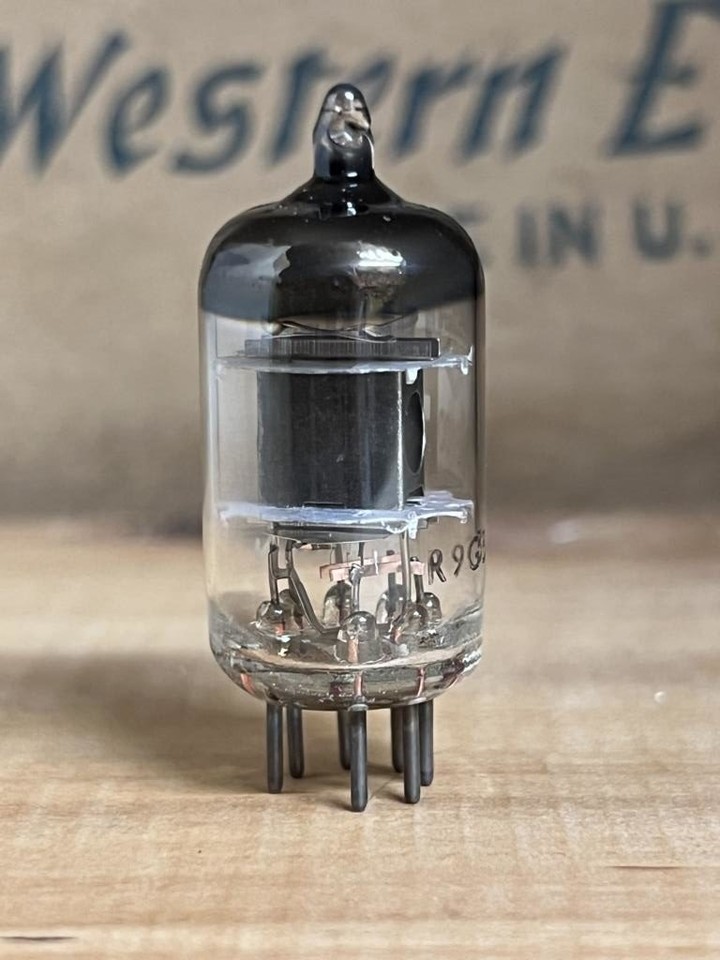 M8100 Mullard EF95 6AK5 5654 NOS, milspec, black plates, one matched ...