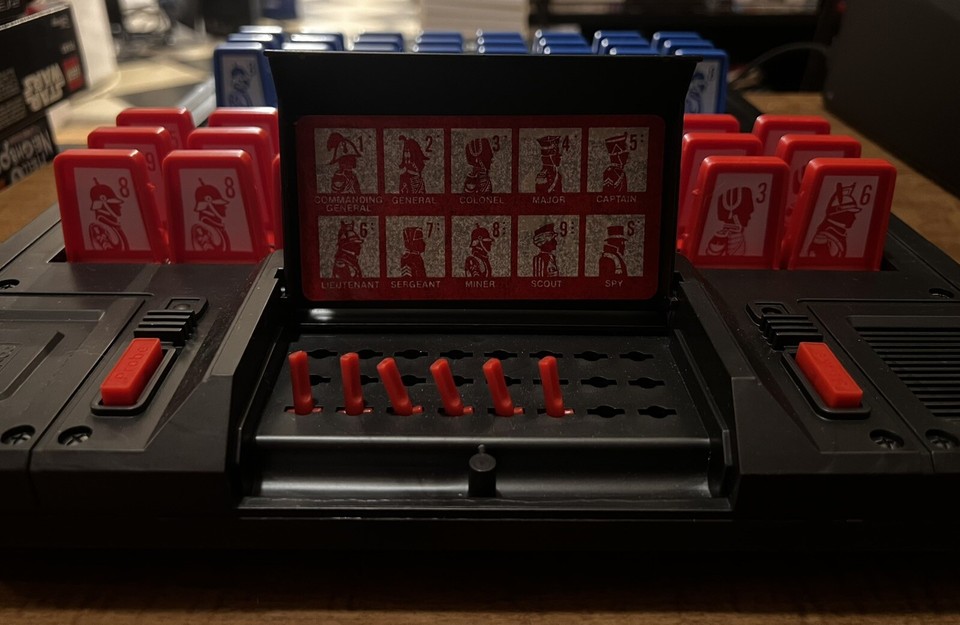 1982 MILTON BRADLEY ELECTRONIC STRATEGO BOARD GAME, READ DESC | eBay