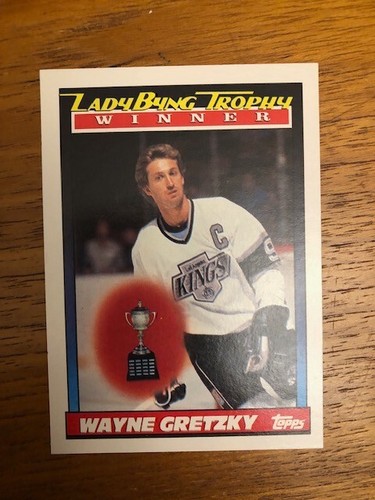 1991-92 Topps Hockey Card Wayne Gretzky Lady Bug Trophy Winner #520 ...