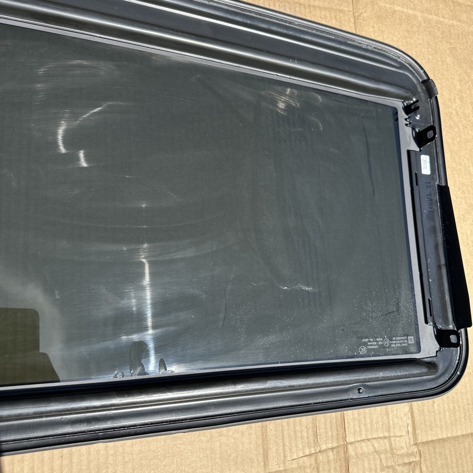 2007-2013 Chevy Silverado GMC Sierra CREW Cab Sun Roof Sunroof Window ...