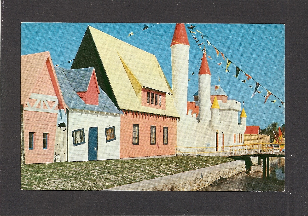 POSTCARD: STORYLAND, FLORIDA - AMUSEMENT PARK - POMPANO BEACH - MOAT ...