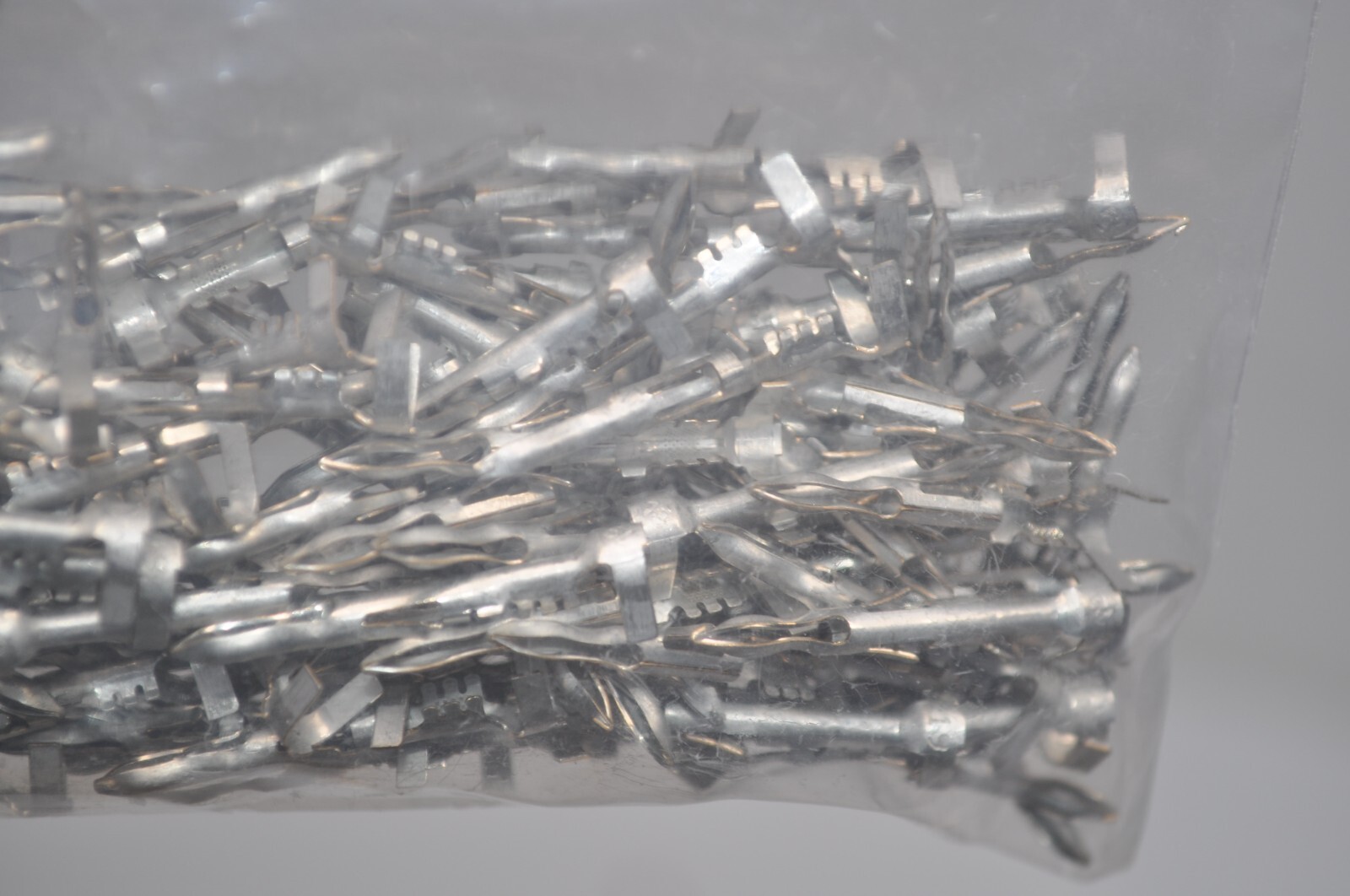 Lot of Approx. 350 Aptiv Delphi Weather Pack 20-18 AWG Male Terminals ...