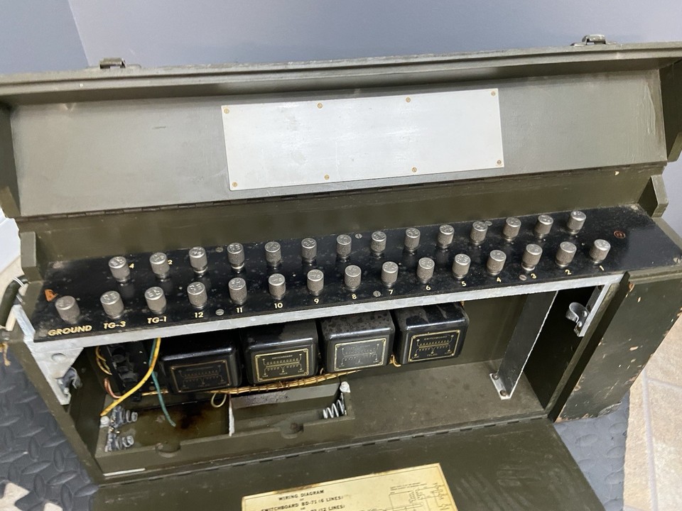 Original 50’s US Army Signal Corps BD-72 Regimental Switchboard & Book ...