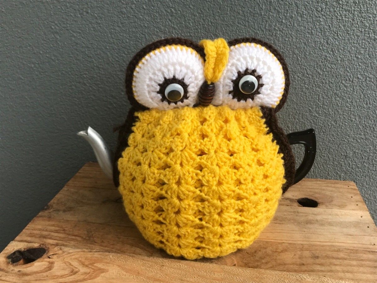 Free Owl Tea Cosy Knitting Pattern