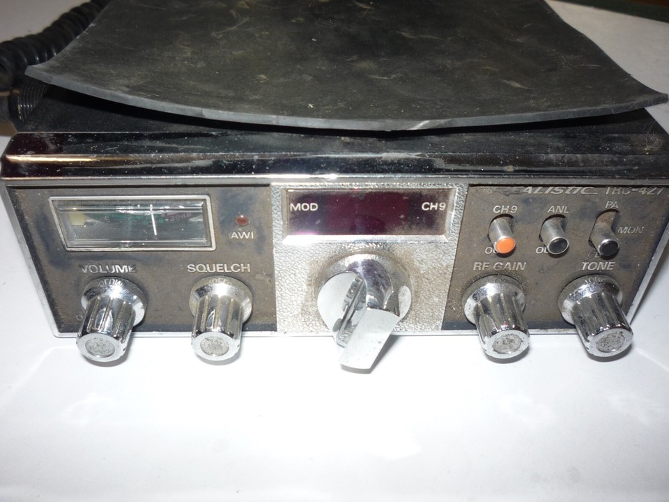 Vintage Realistic model TRC-427 40 CH CB Radio Transceiver w/ Mic ...