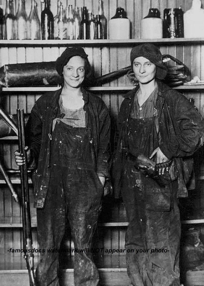 Female Bootleggers Prohibition PHOTO Liquor Still Moonshine Whiskey ...