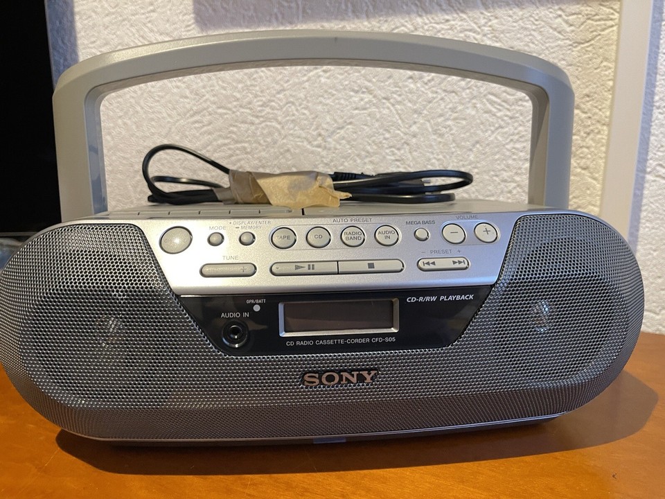 Sony CFD-S05 Portable Stereo CD/Radio/Cassette Player Recorder BOOMBOX ...