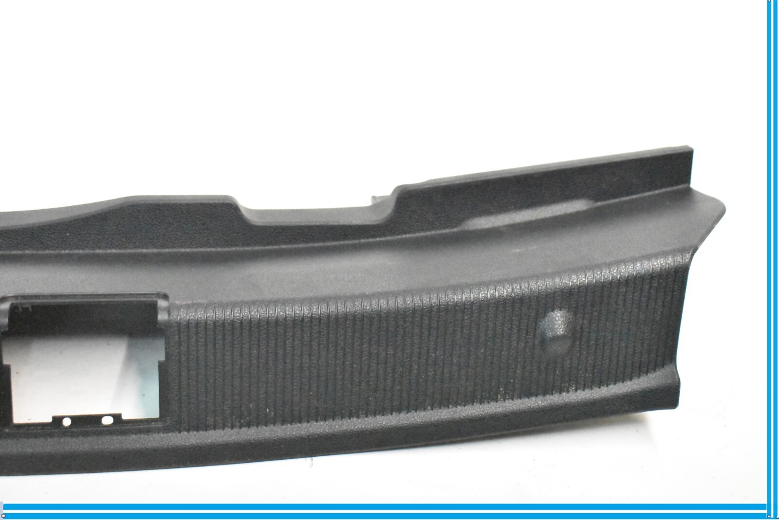 08-14 Mercedes W204 C300 C350 C250 Rear Trunk Latch Cover 2046900825 ...