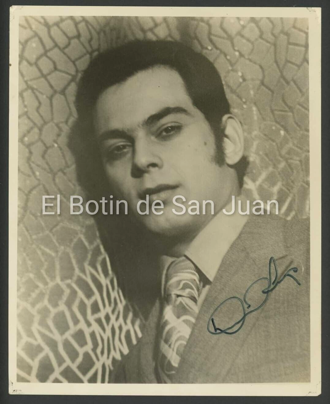 VINTAGE SIGNED PHOTO / ACTOR- DANIEL LUGO / PUERTO RICO 1970's-80's | eBay