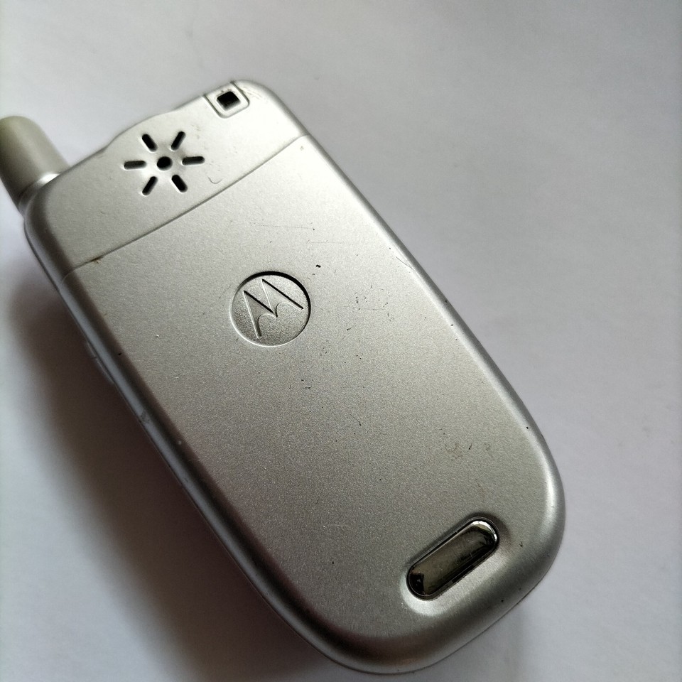 BASIC SENIOR PENSIONER EASY SPARE ELDERLY MOTOROLA V220 UNLOCKED | eBay UK