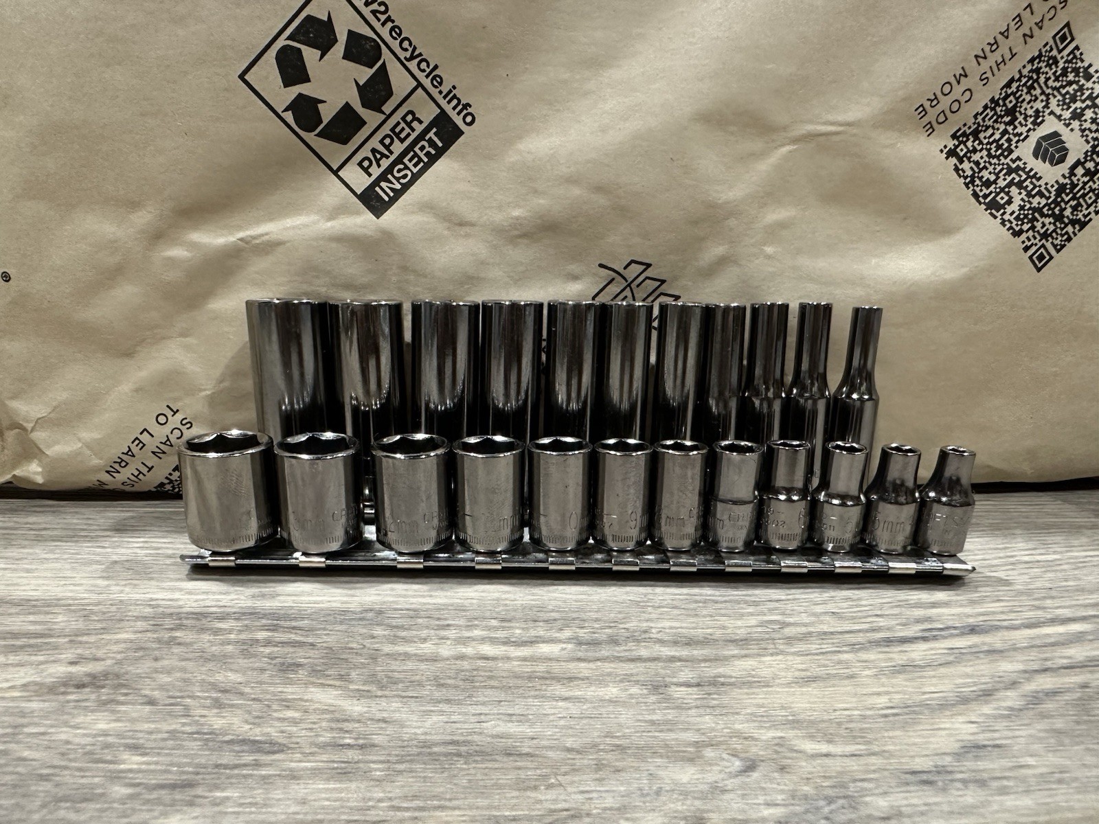Craftsman USA 1/4 Metric Socket Set Deep/Shallow 4mm-14mm 23pc G1 6pt ...