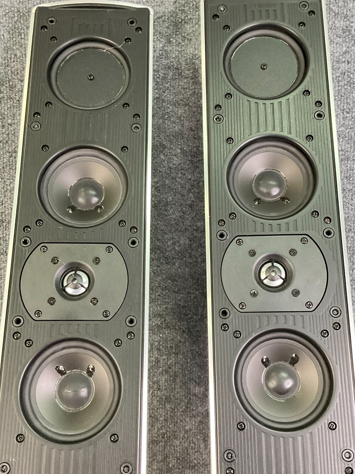 Definitive Technology Mythos Two Floor Standing Wall Mountable Soundbar ...