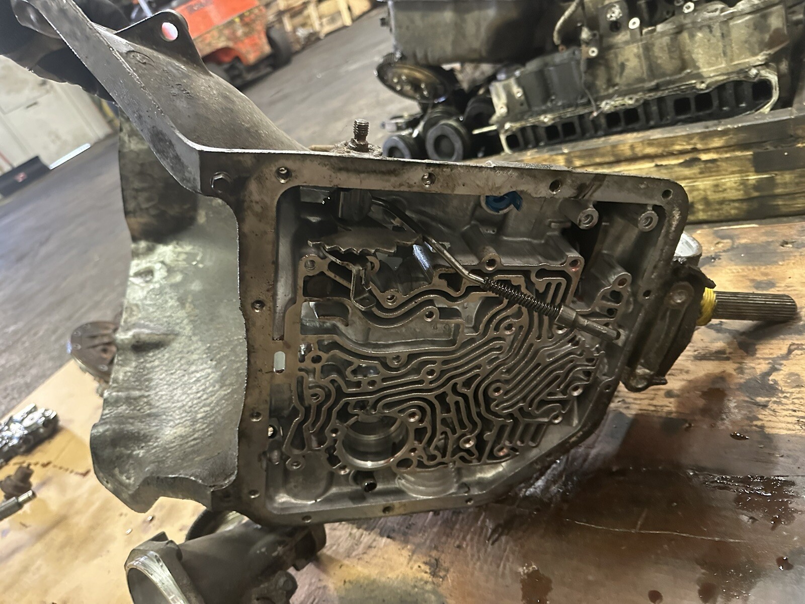 1984 TH350 Transmission Case ML5E12(a) | eBay