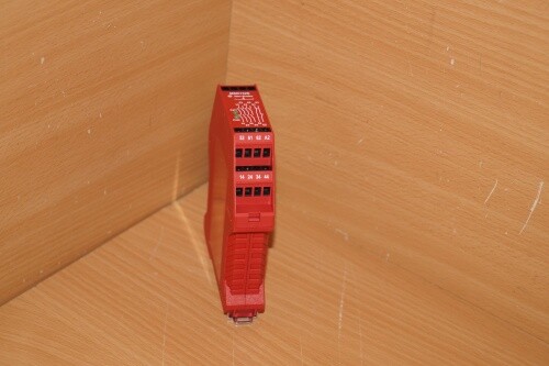 Allen Bradley Safety Relay MSR132E 440R-E23191 Ser A | eBay