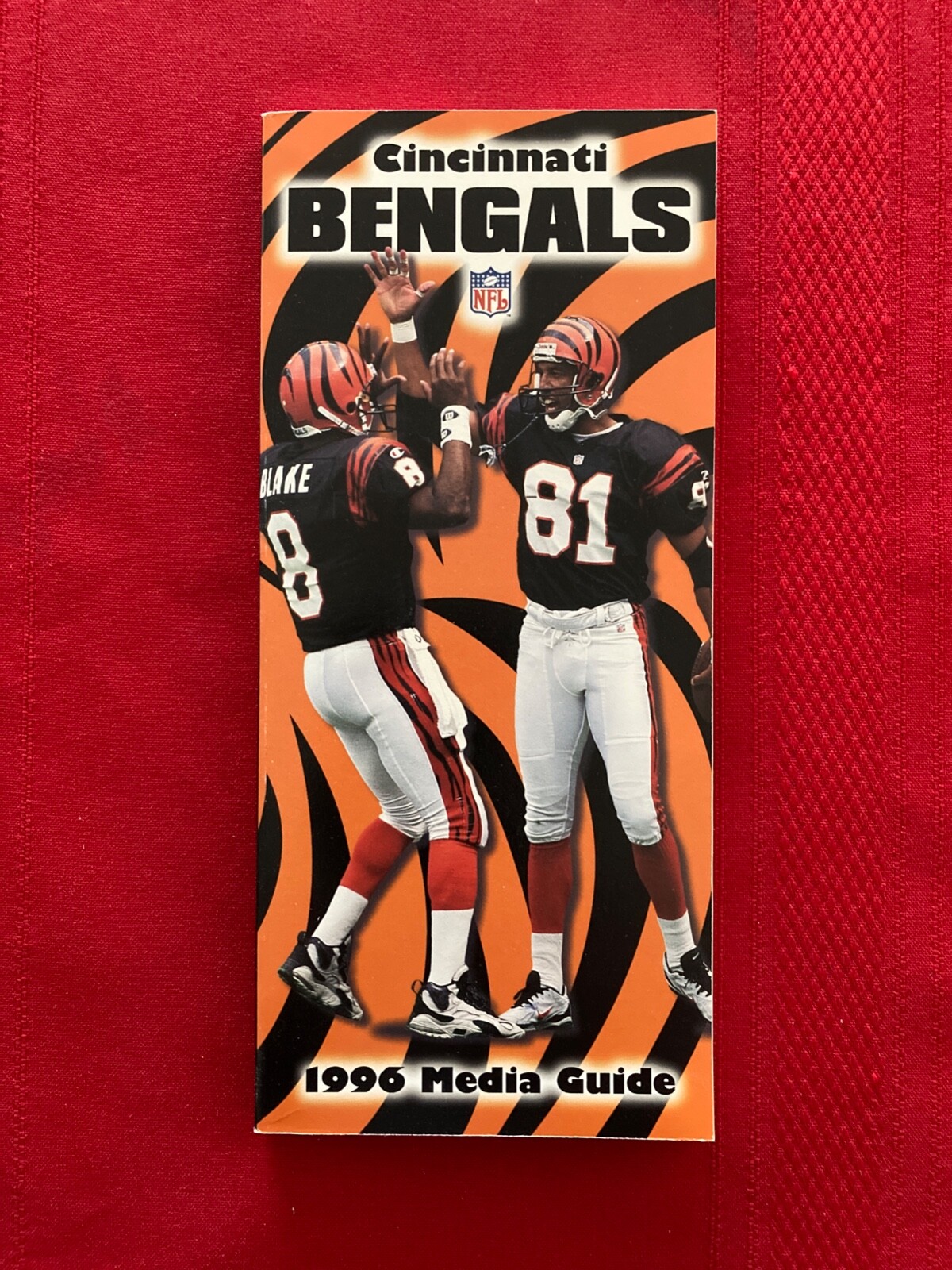 1996 NFL Cincinnati Bengals media guide / Ambrose / Blake / Hearst ...