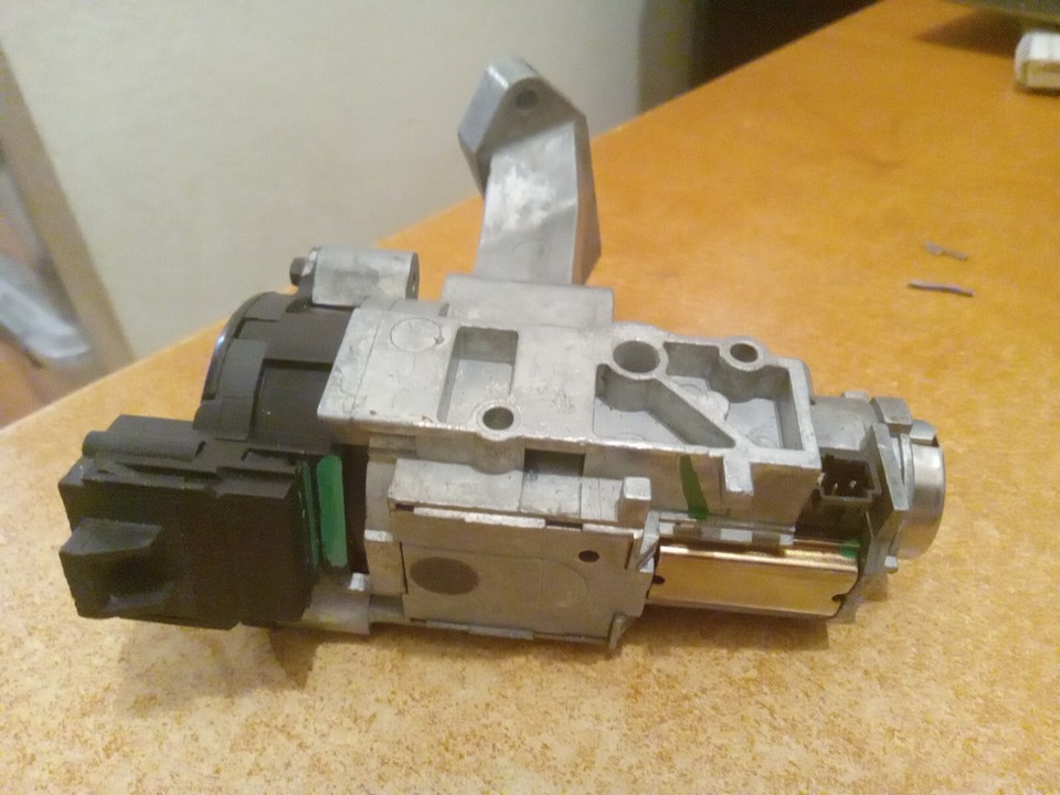 2005-2006 Chevy Equinox Ignition Switch Lock Cylinder Assembly 2 New ...