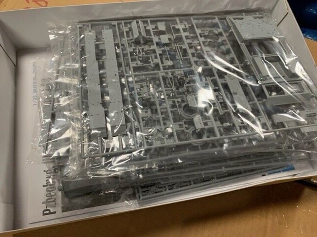 Dragon DML 1/35 Pzbeobwg. III Ausf. H Sd.Kfz. 143 #9030 *Minor Box Cond ...