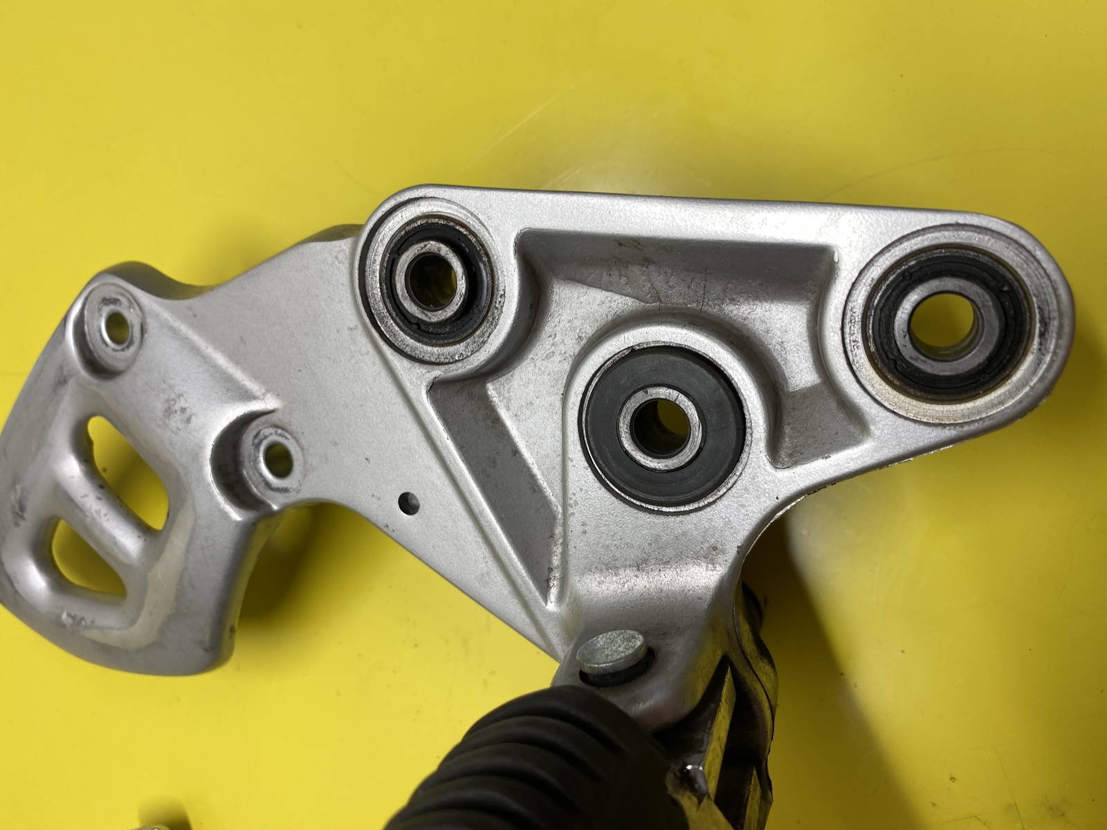 2006 Suzuki Hayabusa Gsx1300rz Limited Edition Silver Right Rearset ...