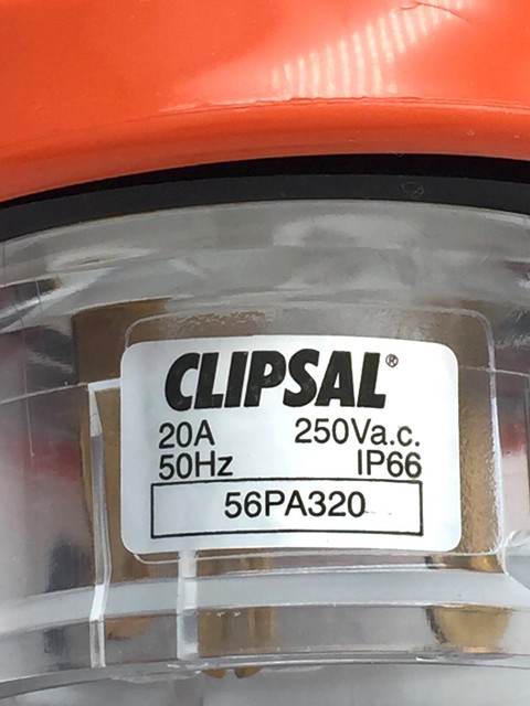Clipsal 56PA320 Angled Waterproof Plug 3 Round Pins Single Phase 20a ...