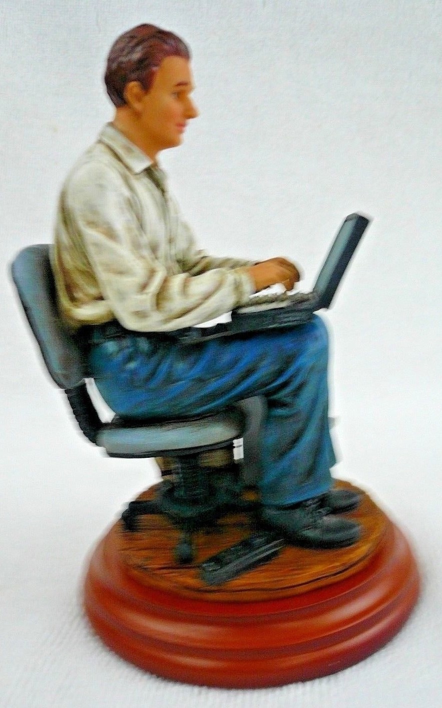 Computer Whiz Figurine Statue NIB New Tech Programmer Coder Free ...