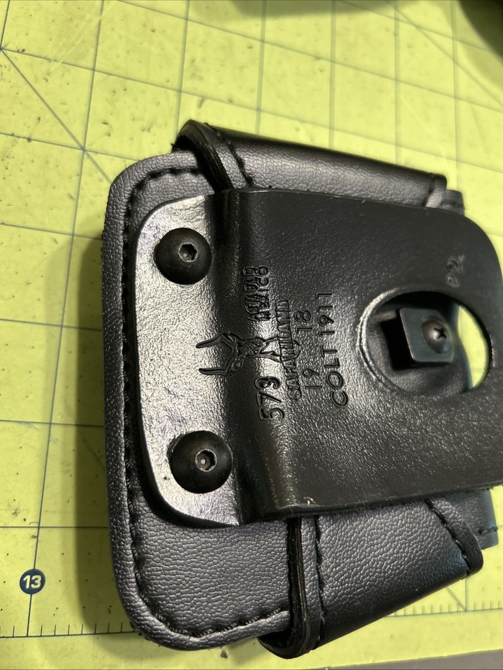 Safariland 573 Open Top Magazine Handcuff Pouch Glock 17/22 Black | eBay