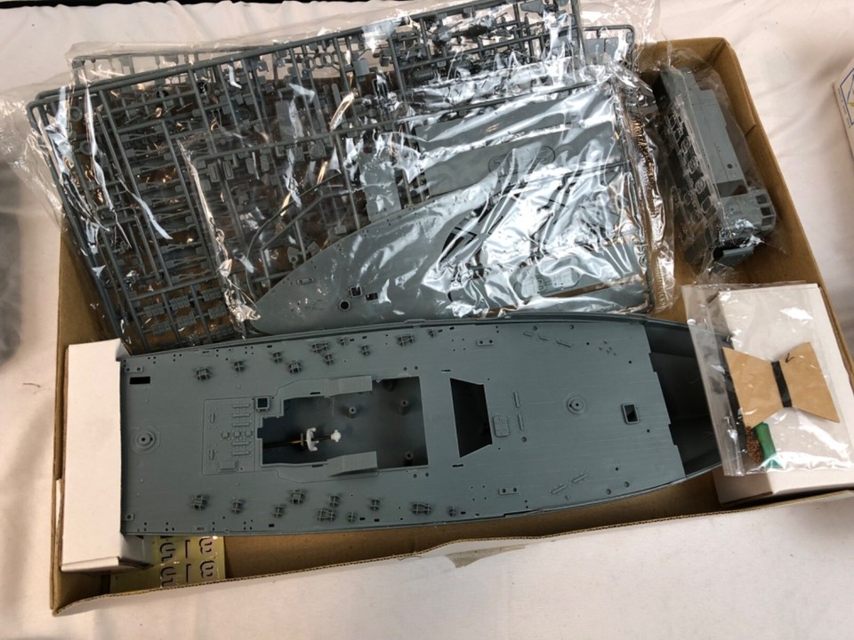 Mini Hobby Models Torpedo Boat PT-815 1:72 Scale Plastic Model Kit | eBay