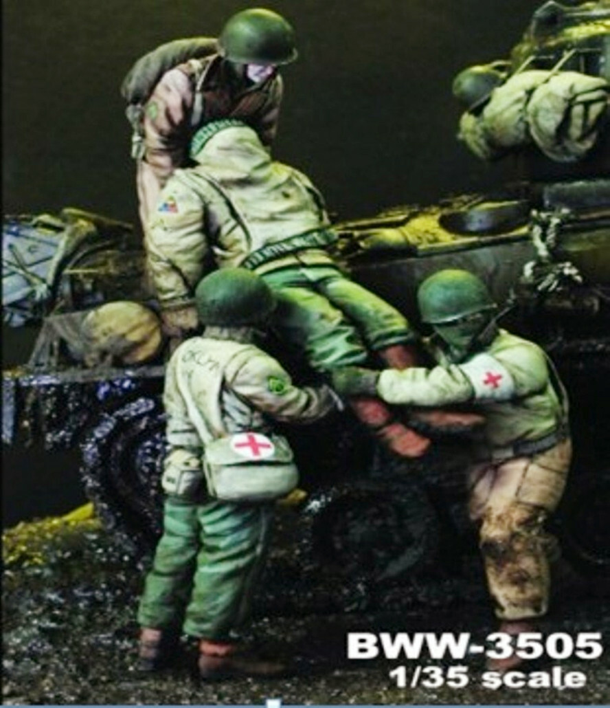 1/35 resin figures model WWII US Medics and wounded 4 man Unassembled ...