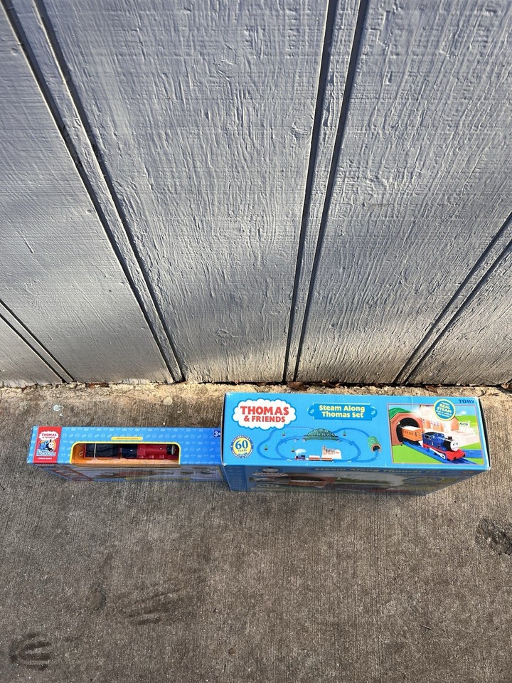 Thomas & Friends Trackmaster Tomy James Works It Out And Steam Along ...