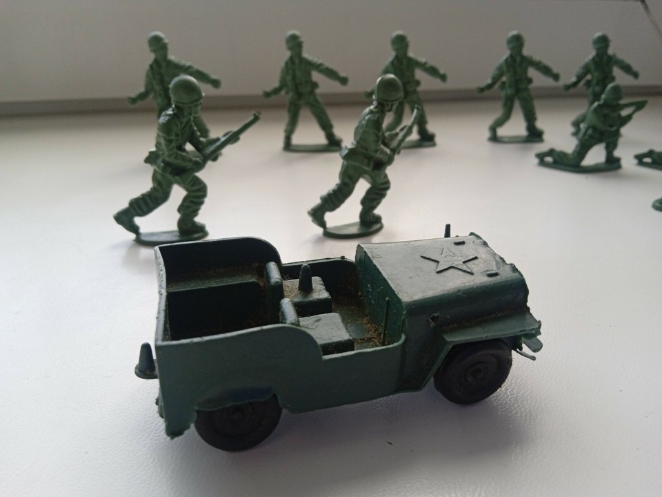 28 pcs USSR Toy Soldiers plastic Soviet Red Army Toy Soldiers vintage ...