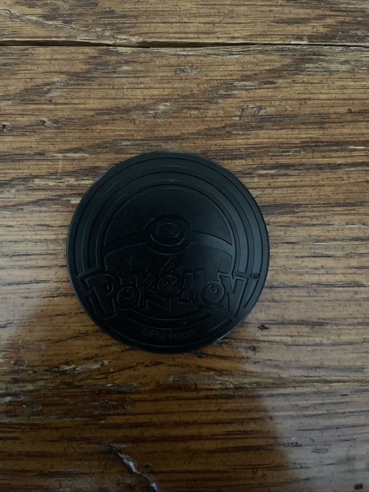 Pokémon Jumbo Coin Pikachu Charizard Mewtwo Cracked Ice Holo Battle ...