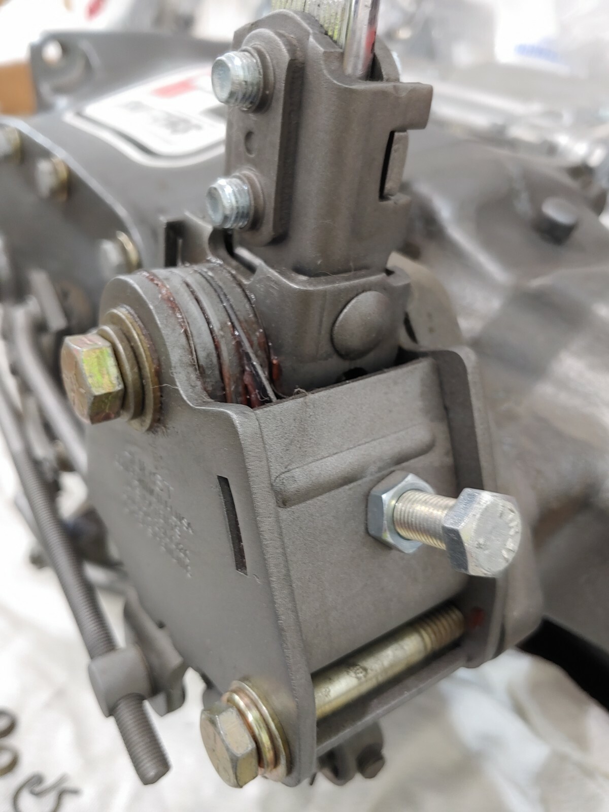 HURST COMP+ MOPAR SHIFTER 65-72 B BODY W/ LIGHT'NG RODS,BILLET LEVERS,N ...