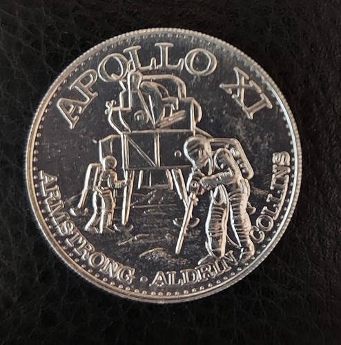 APOLLO XI Mission NASA Vintage Space Program Medallion Medal Challenge ...